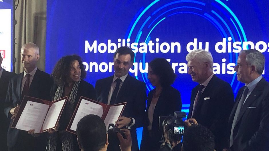 Retour sur la signature de la nouvelle CSP "Team France Export" à ...